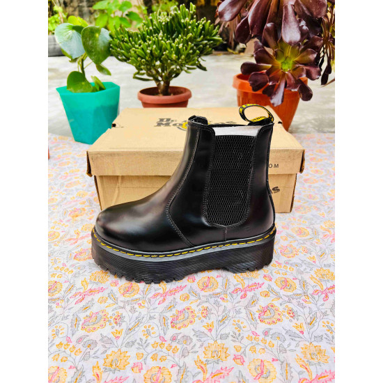 Triple sole Chelsea Martine boot for girls